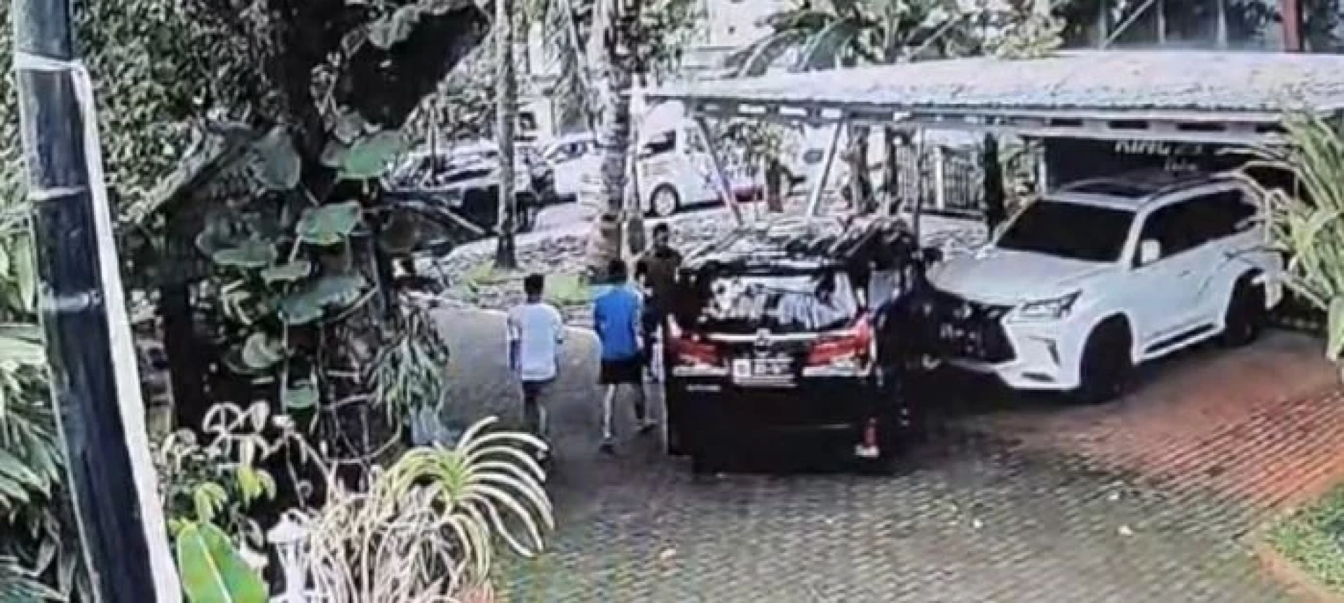 Viral! Anggota Polresta Manado Diduga Bunuh Diri di Dalam Mobil Alphard